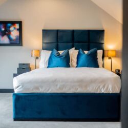 Collectors Homes - Hepplestone Fine Art